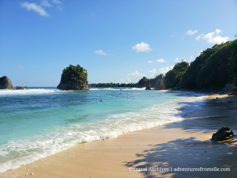 A Guide to the Two Turtle Bays of Portland, Jamaica – Adventures from Elle